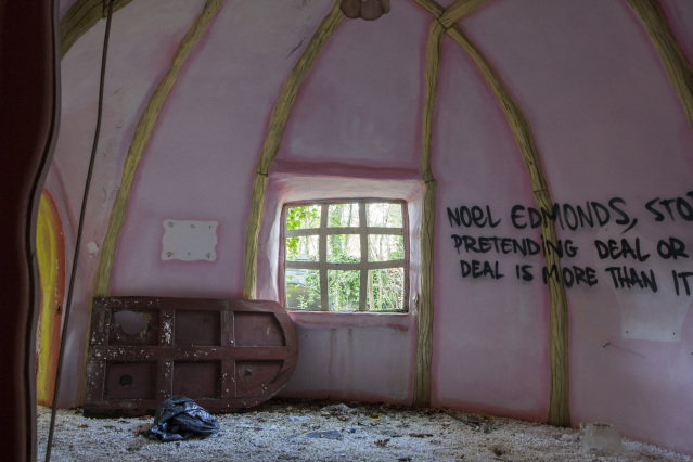 Mr Blobby’s Take on Mental Health | My Housemate's a Mermaid